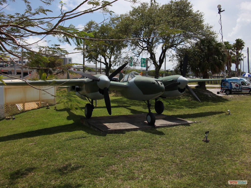 Lockheed P-38 Lightning Replica | Estrella Warbird Museum