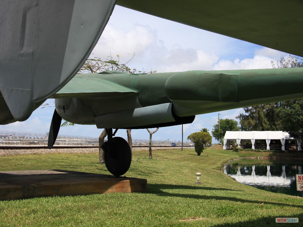 Lockheed P-38 Lightning Replica | Estrella Warbird Museum