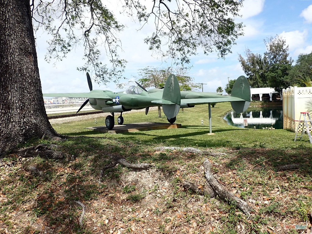 Lockheed P-38 Lightning Replica | Estrella Warbird Museum